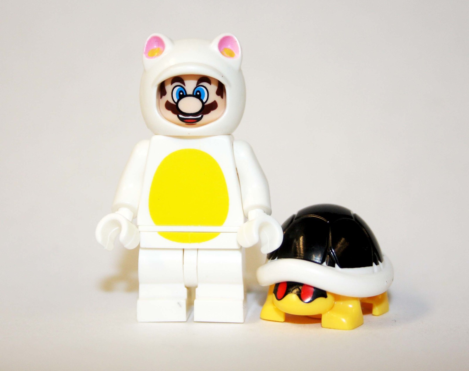 White Tanooki Mario With Turtle The Super Mario Bros. Movie Minifigure ...