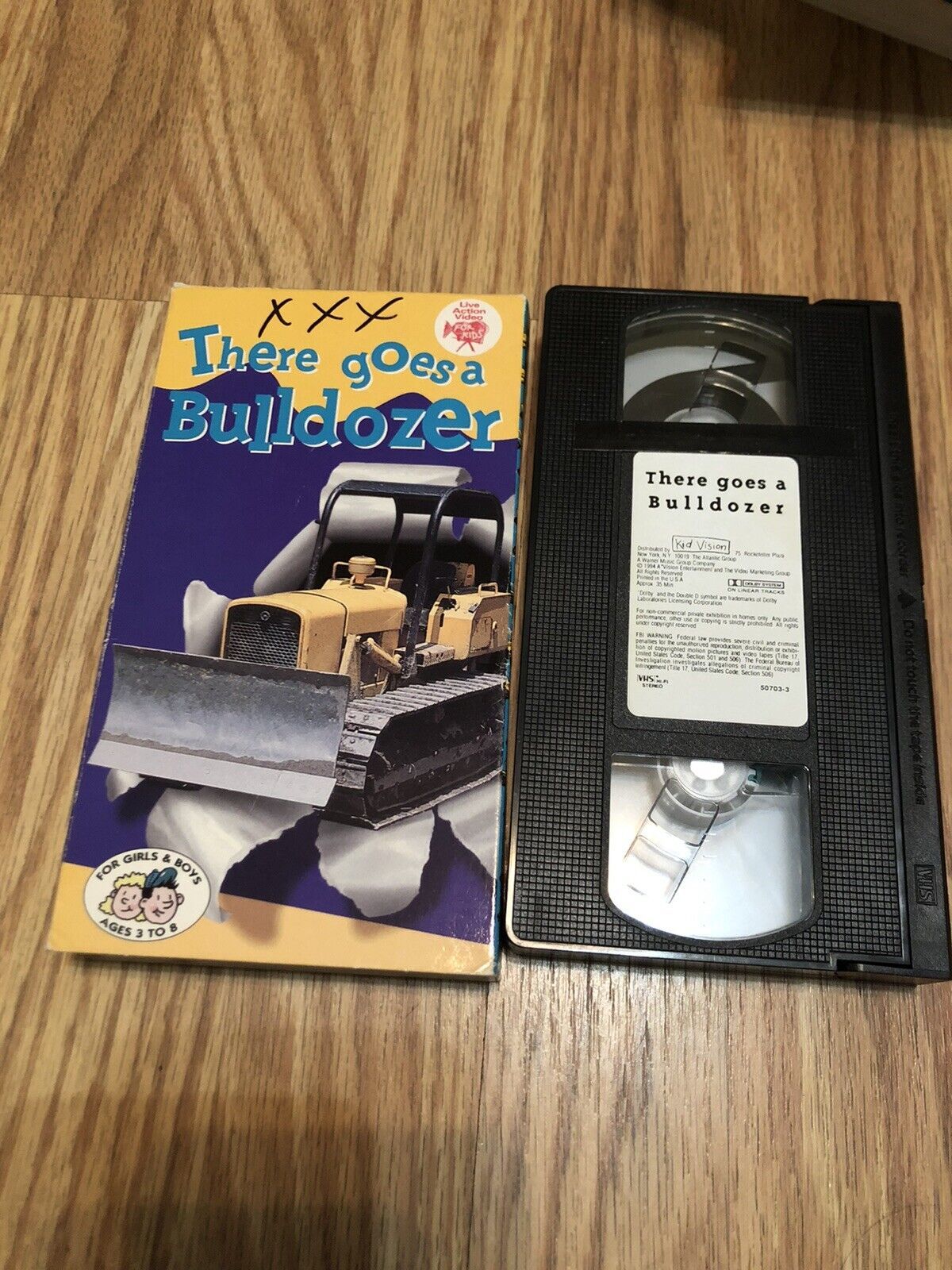 KID VISION - THERE GOES A BULLDOZER VHS VIDEO, LIVE ACTION DUMP TRUCKS ...