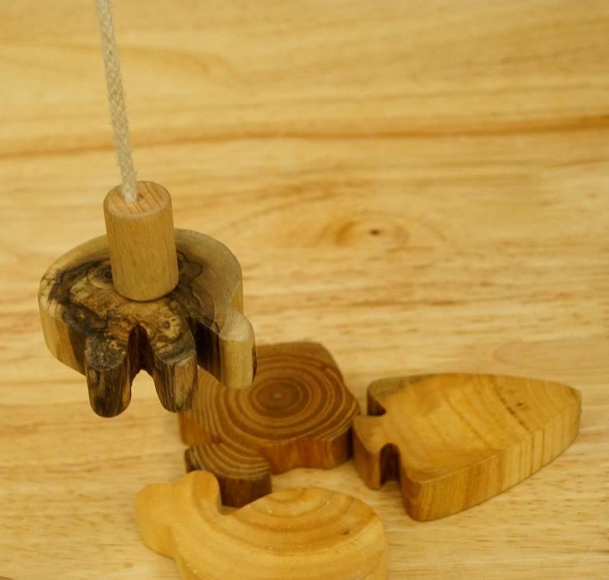 Folk Art Fishing Toy Set Wood Blocks Lot Fish & Pole Magnet Attachments ...