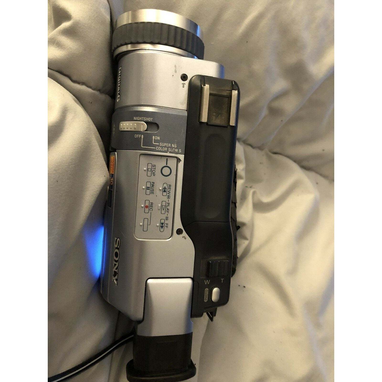 Sony Handycam DCR-TRV340 Digital8 Video Camera Camcorder 700x Digital Zoom - Digital Cameras