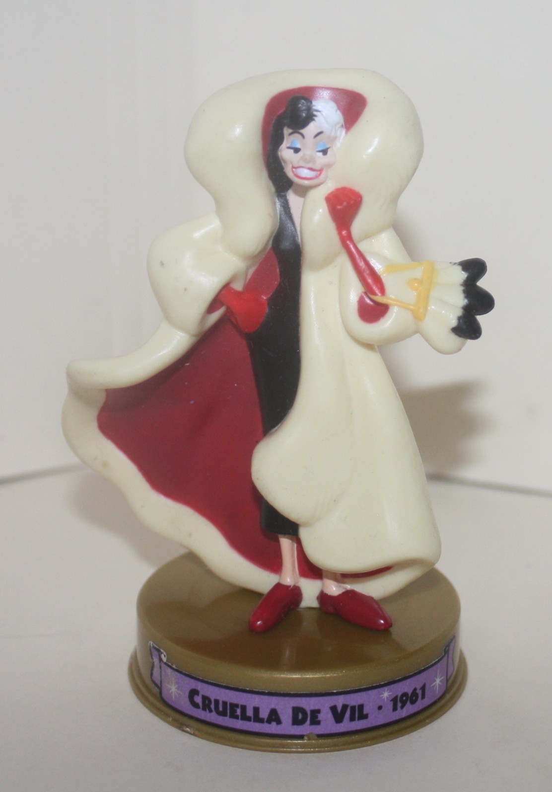 2002 McDonalds Disney's 100 Years of Magic Cruella De Vil - Fast Food