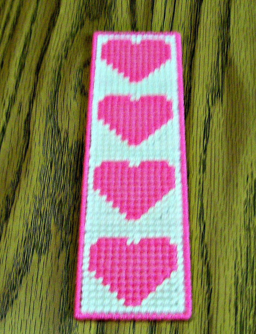 Plastic Canvas Valentine Bookmark, Handmade, Pink Hearts, Acrylic Yarn ...