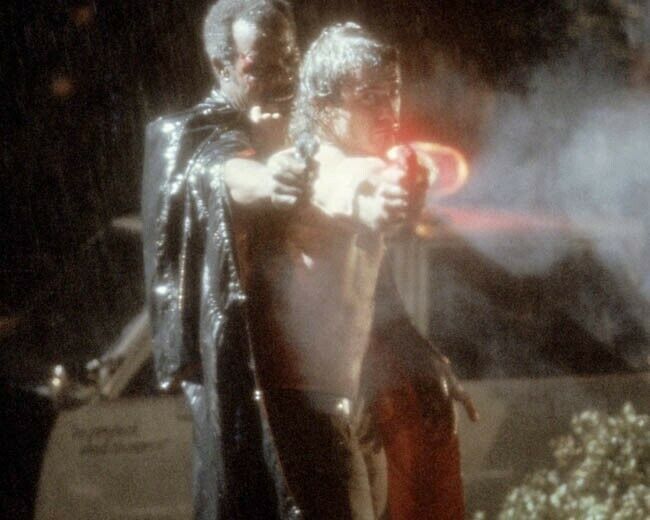 Lethal Weapon Mel Gibson Danny Glover both fire guns in rain final ...