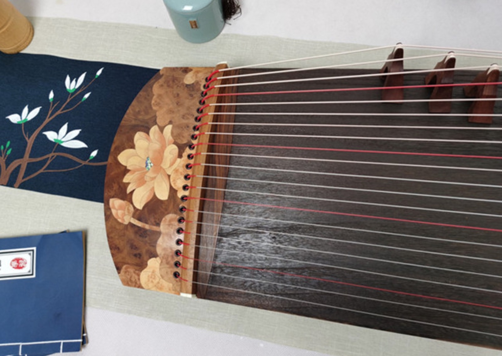 Portable Guzheng 125cm 21 strings hibiscus illustration Chinese zither ...