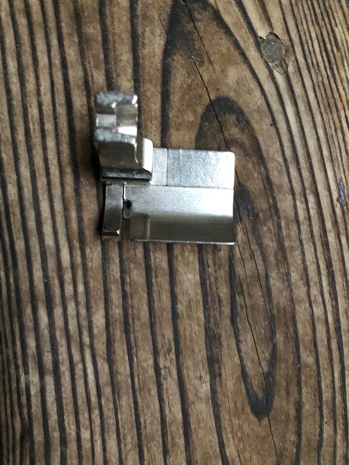 Industrial Sewing Machine Compensating Hemming Foot Singer #S544(Wide ...