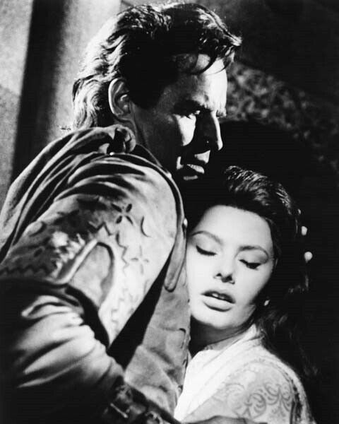 El Cid 1961 romantic scene between Sophia Loren & Charlton Heston 8x10 ...