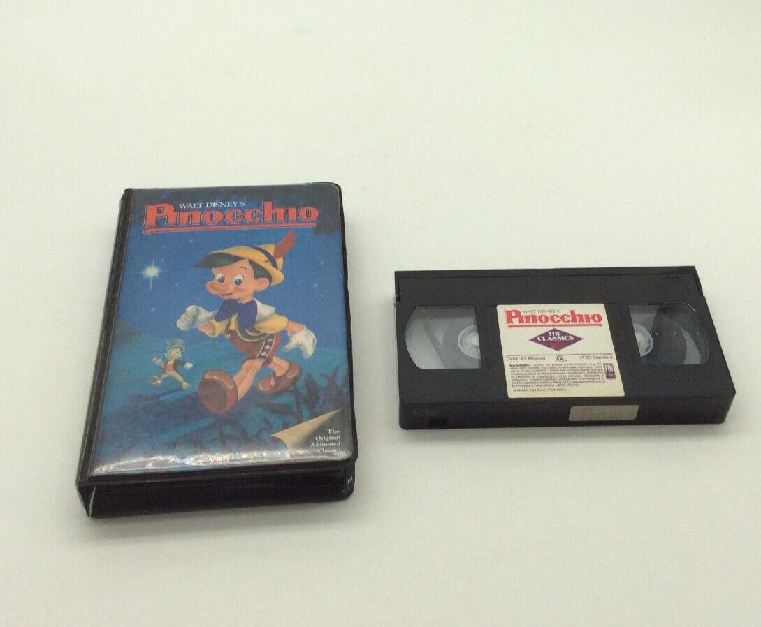 Walt Disneys Pinocchio 1940 VHS The Classics Black Diamond Clamshell - VHS Tapes