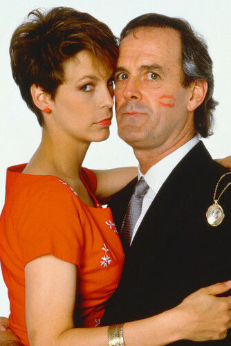 Jamie Lee Curtis, John Cleese A Fish Called Wanda 11x17 Mini Poster ...