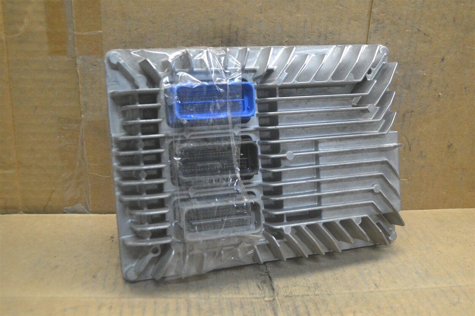 2017-2020 Chevrolet Impala Engine Control Unit ECU 12667002 Module 671 ...