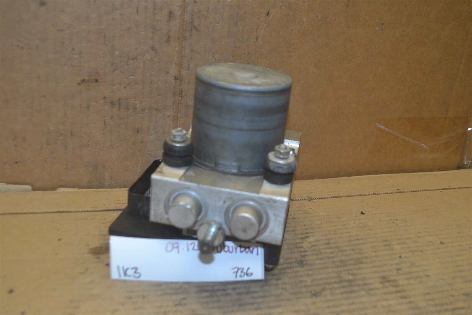 09-12 Chevrolet Suburban ABS Pump Control OEM 22910905 Module 736-11c3 ...
