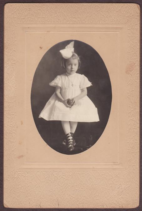 Elizabeth Ellen Handley Hayward Cabinet Photo of Little Girl - Rutland, Vermont - Photographs