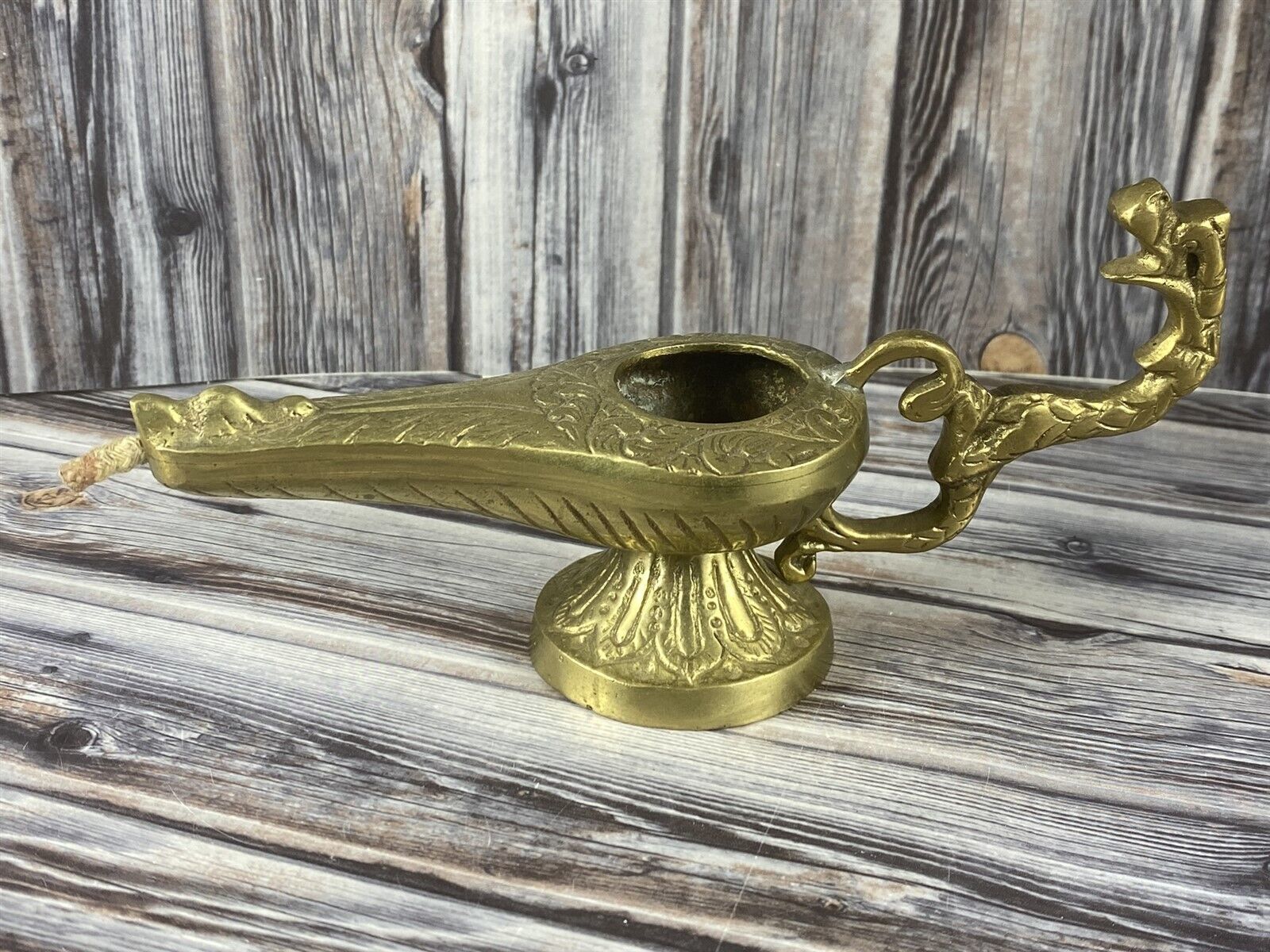 Vintage Brass Aladdin Genie Fire Breathing Dragon Oil Lamp w/ Wick - Brass
