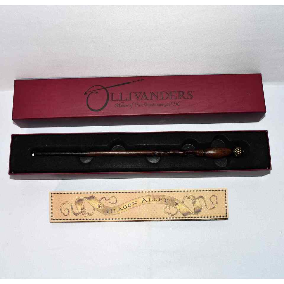 Harry Potter Universal Studios Ollivanders Interactive Wand Wizarding World 0623 - Harry Potter