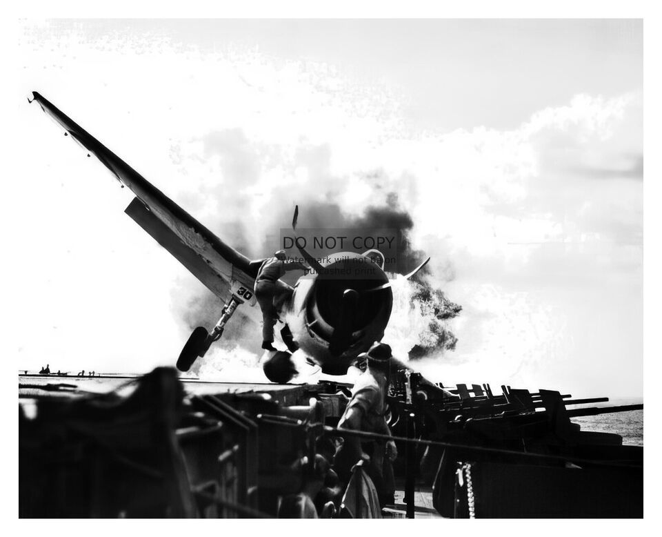 F6F WW2 PLANE CRASH LANDING ON USS ENTERPRISE WWII 8X10 PHOTO - Photographs