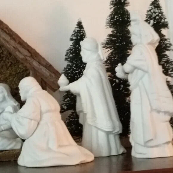 Vintage Avon Porcelain Nativity Set 9 Piece Nativity Scene - Nativity Items