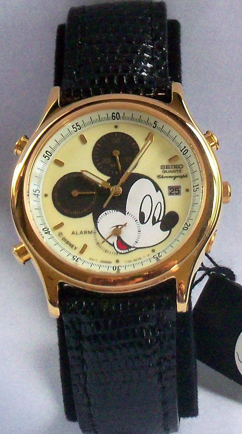 Brand-New! Disney Chronograph Seiko Men's Mickey Mouse Watch ...