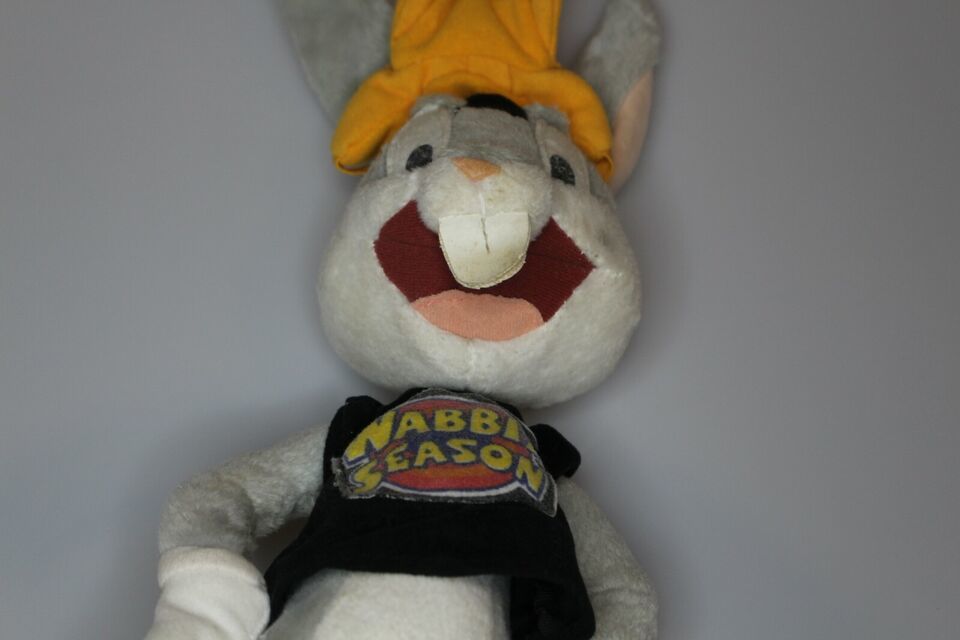 BIG PLUSH BUGS BUNNY IN DAFFY DUCK WABBIT SEASON SHIRT LOONEY TUNES ...