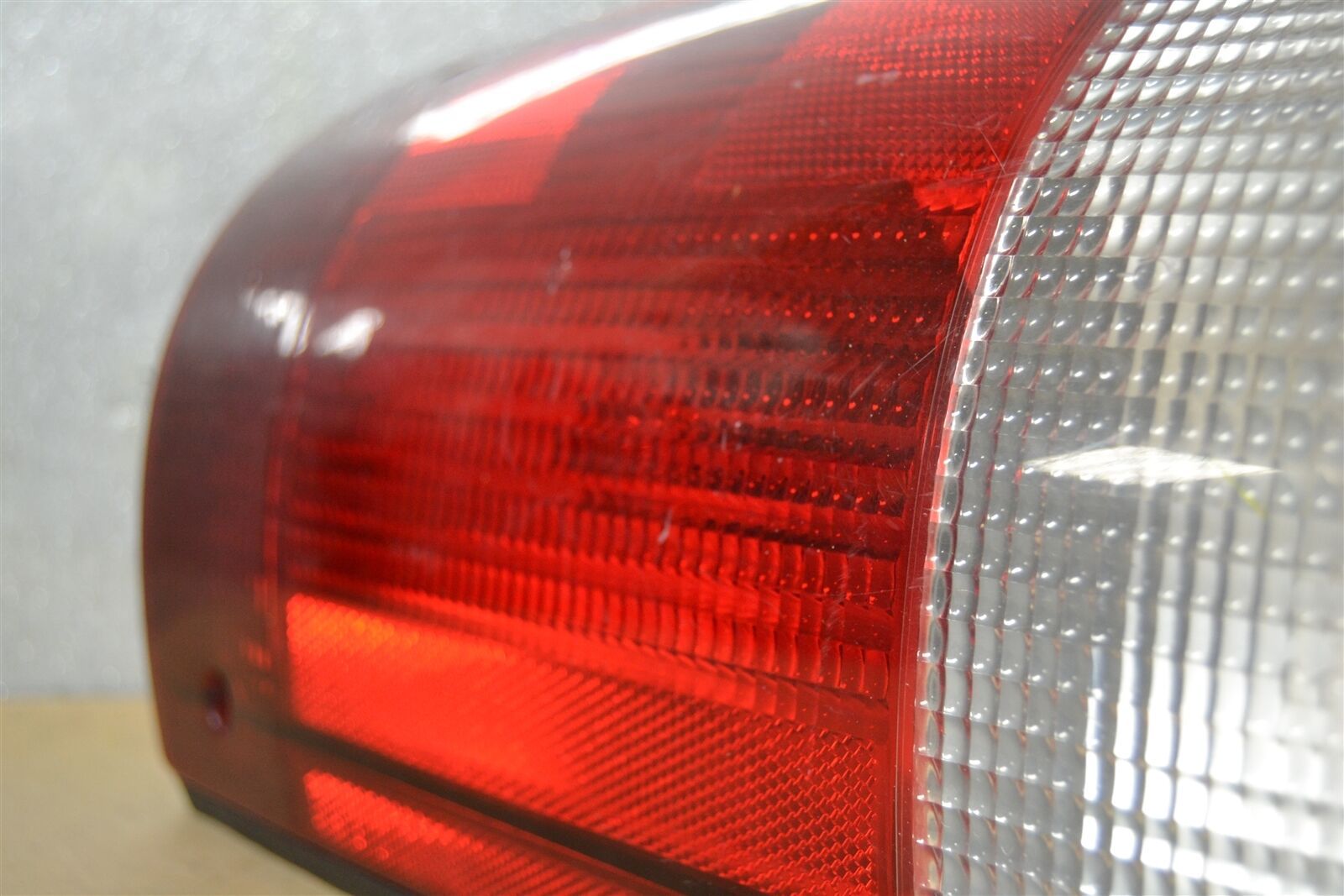 95-05 Ford Econoline E150 E250 Excursion Right Passenger oem tail light ...