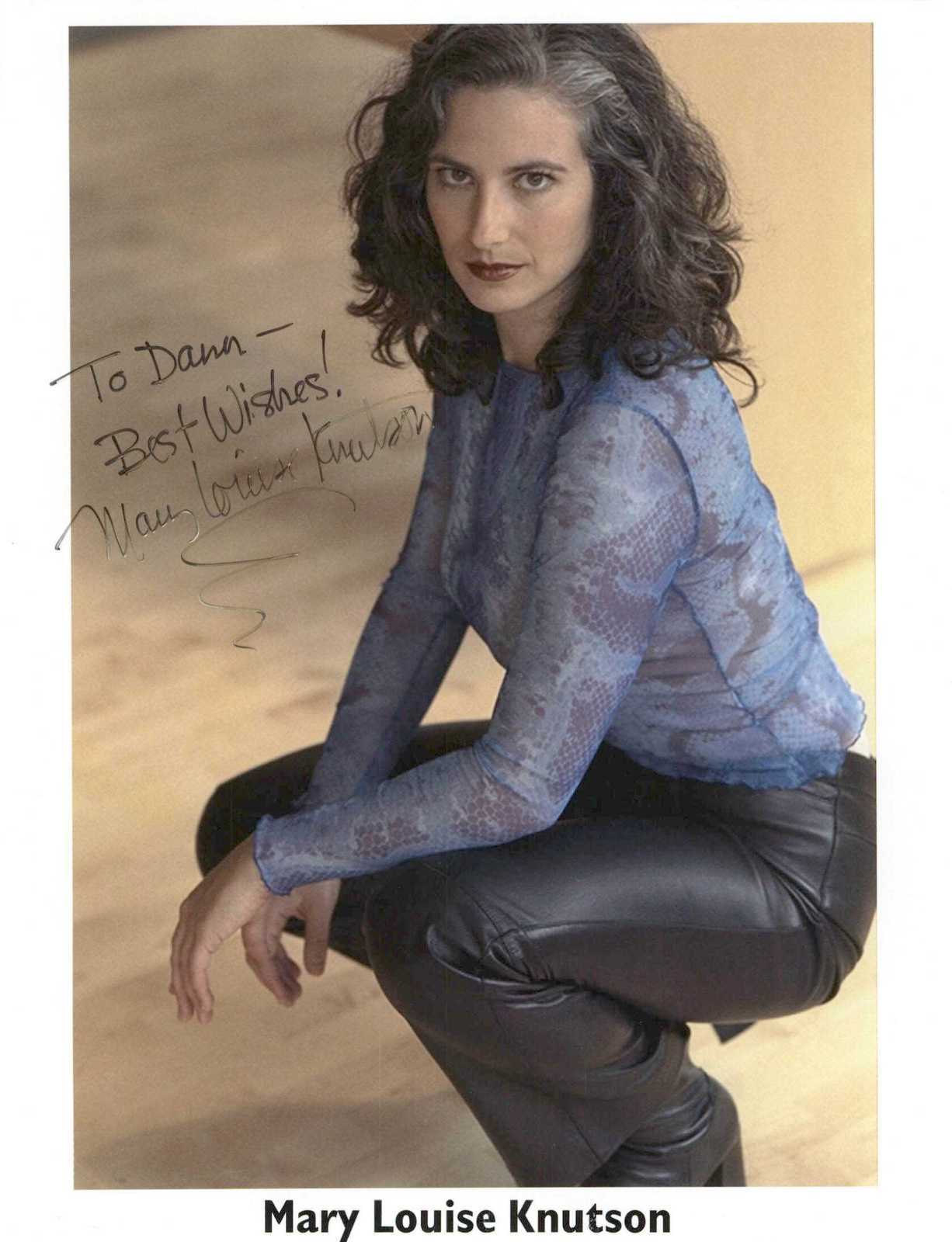 Mary Louise Knutson Signed Autographed Glossy 8x10 Photo - Photographs