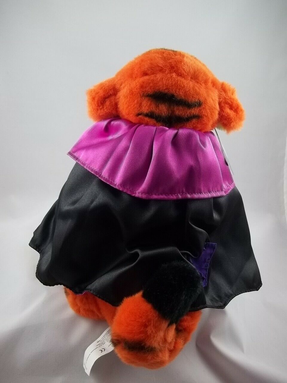 DISNEY Store 14" Vampire Dracula Tigger Winnie the Pooh&Friends Plush ...