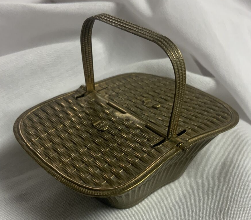 ANTIQUE c1880s; W. Avery & Son Redditch~~PICNIC BASKET Victorian NEEDLE ...