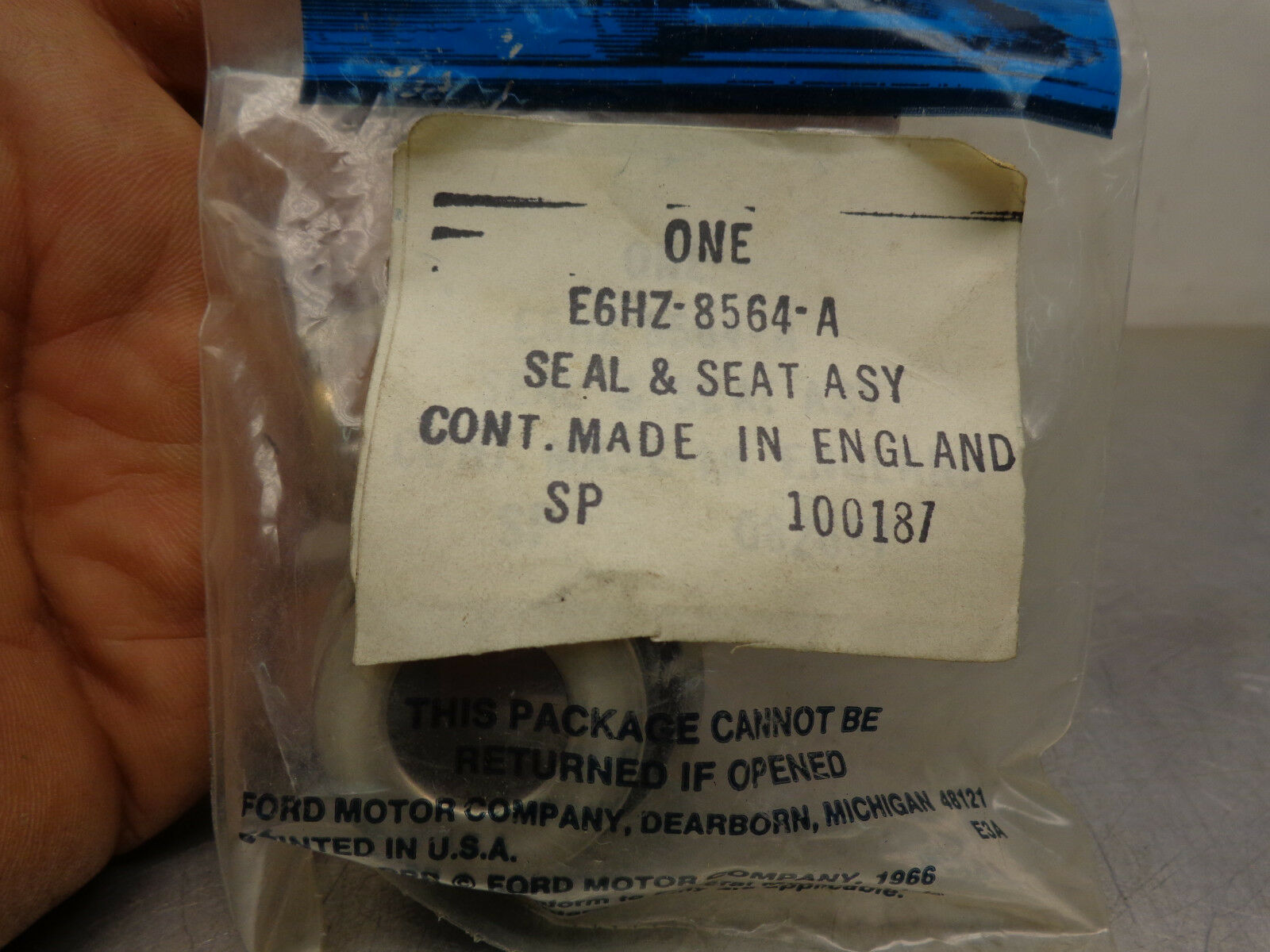 FORD OEM NOS E6HZ-8564-A Water Pump Seal And Seat Assembly Med Heavy ...