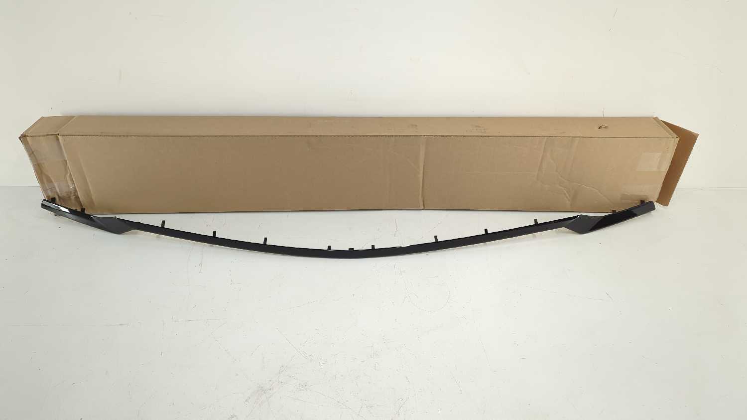 New OEM Genuine GM Rear Tail gate Black Molding 2020-2024 Cadillac XT6 ...