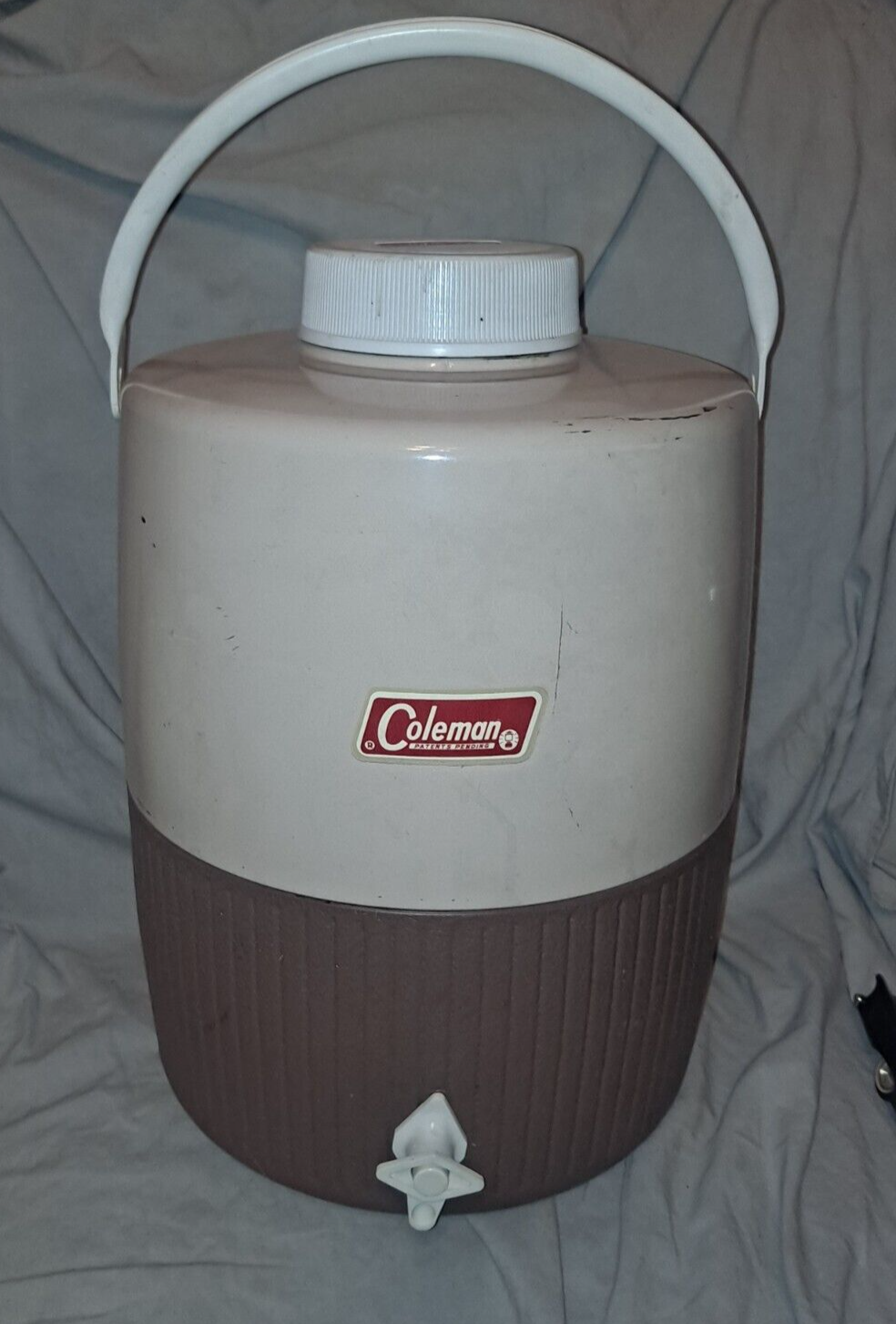 Vintage Coleman Insulated Jug W/ Cup Brown 2 Gallon Picnic Camping ...