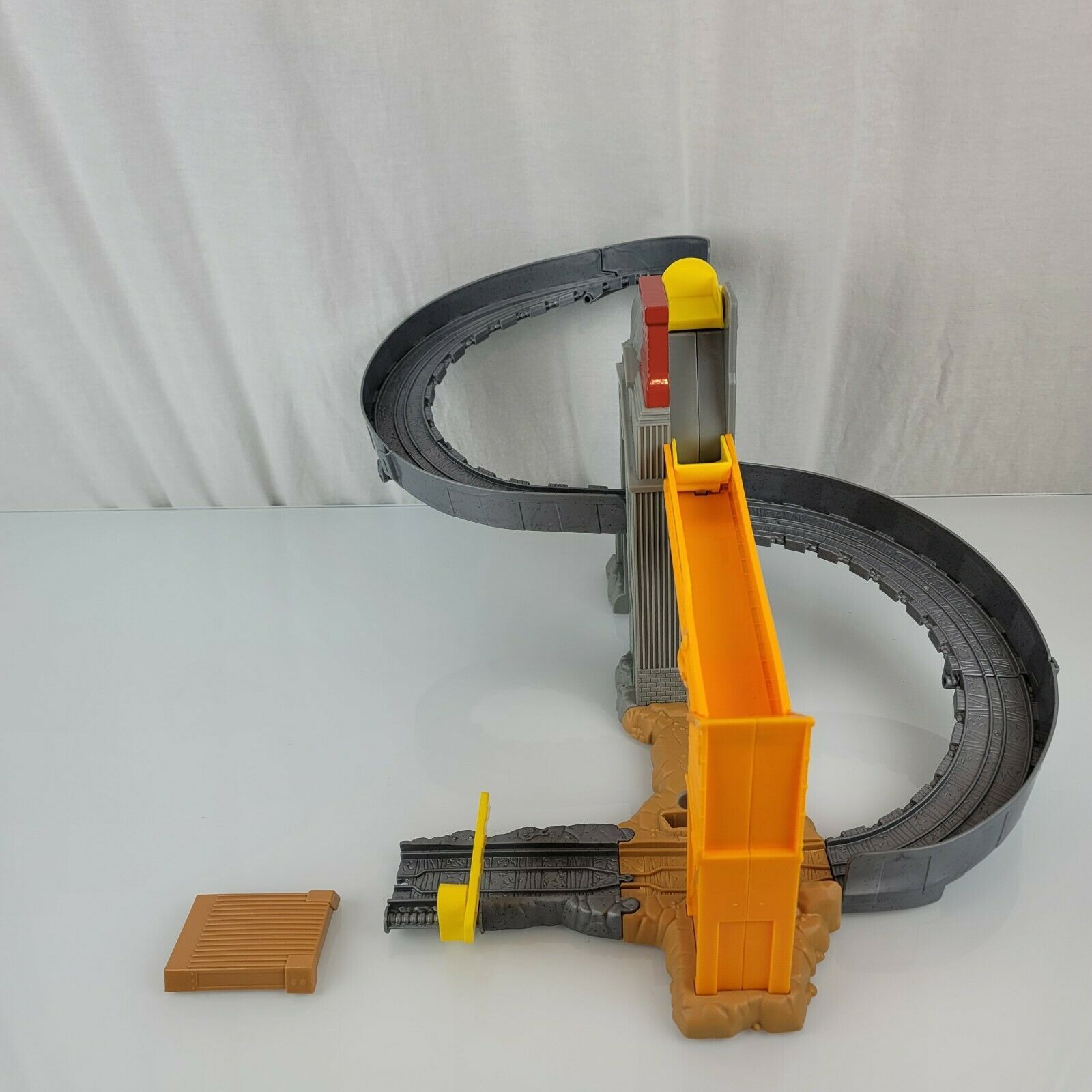 Fisher-Price Thomas & Friends Take-n-Play Twist & Tumble Cargo Drop ...