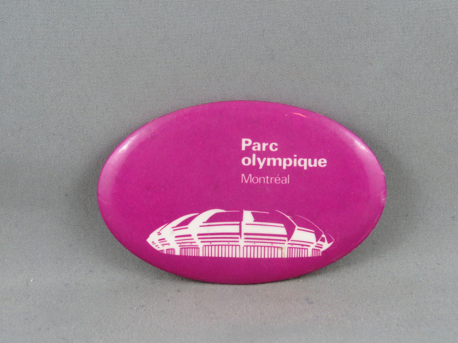 Vintage Tourist Pin - Olympic Parc Montreal - Celluloid Pin - Souvenirs ...