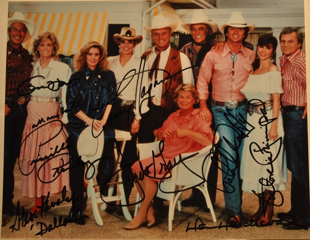 DALLAS CAST SIGNED Photo X8 - Larry Hagman, Patrick Duffy, Linda Gray ...