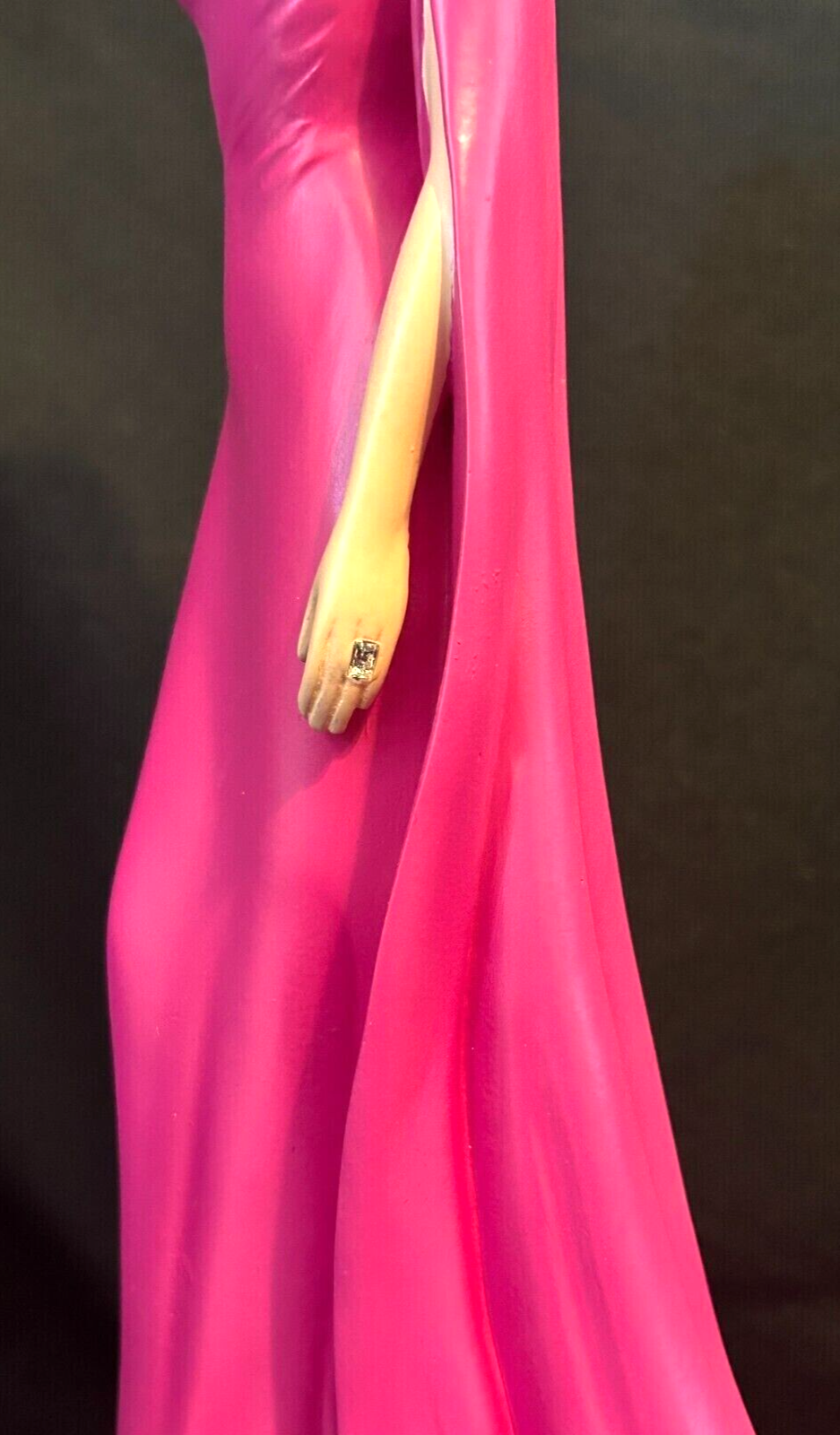 Bradford Exchange Melania Trump Reflections Delicate Beauty 2020 Figure ...