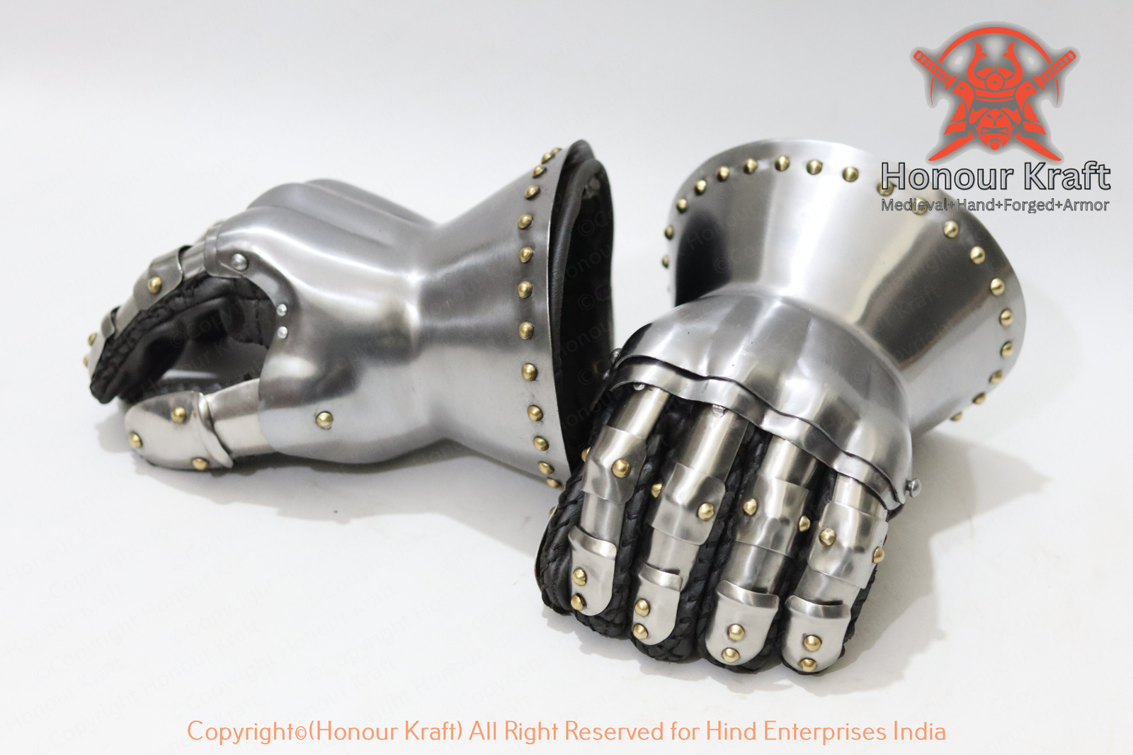 Medieval Historical Hourglass Gauntlet Armour for SCA & Reenactment ...