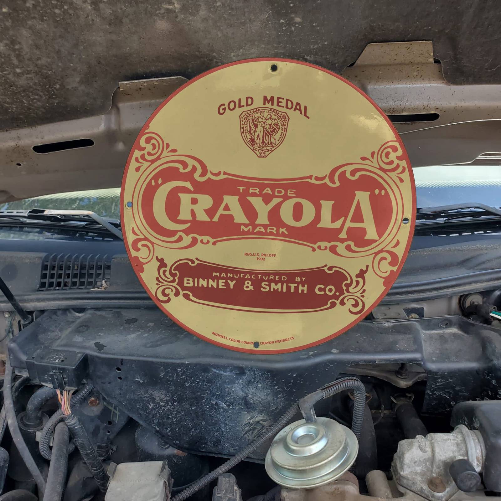 Vintage 1932 Crayola Crayons Binney & Smith Co. Porcelain Gas And Oil ...