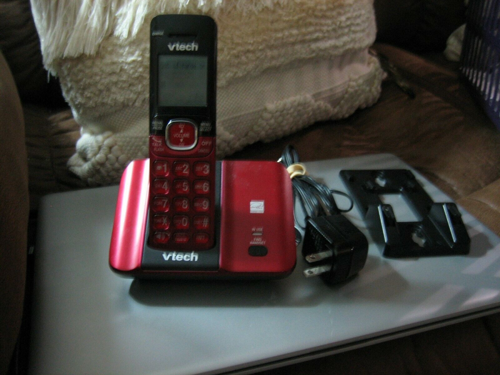 vtech CS6519-16 Red Cordless Telephone Handset & Charging Base ...