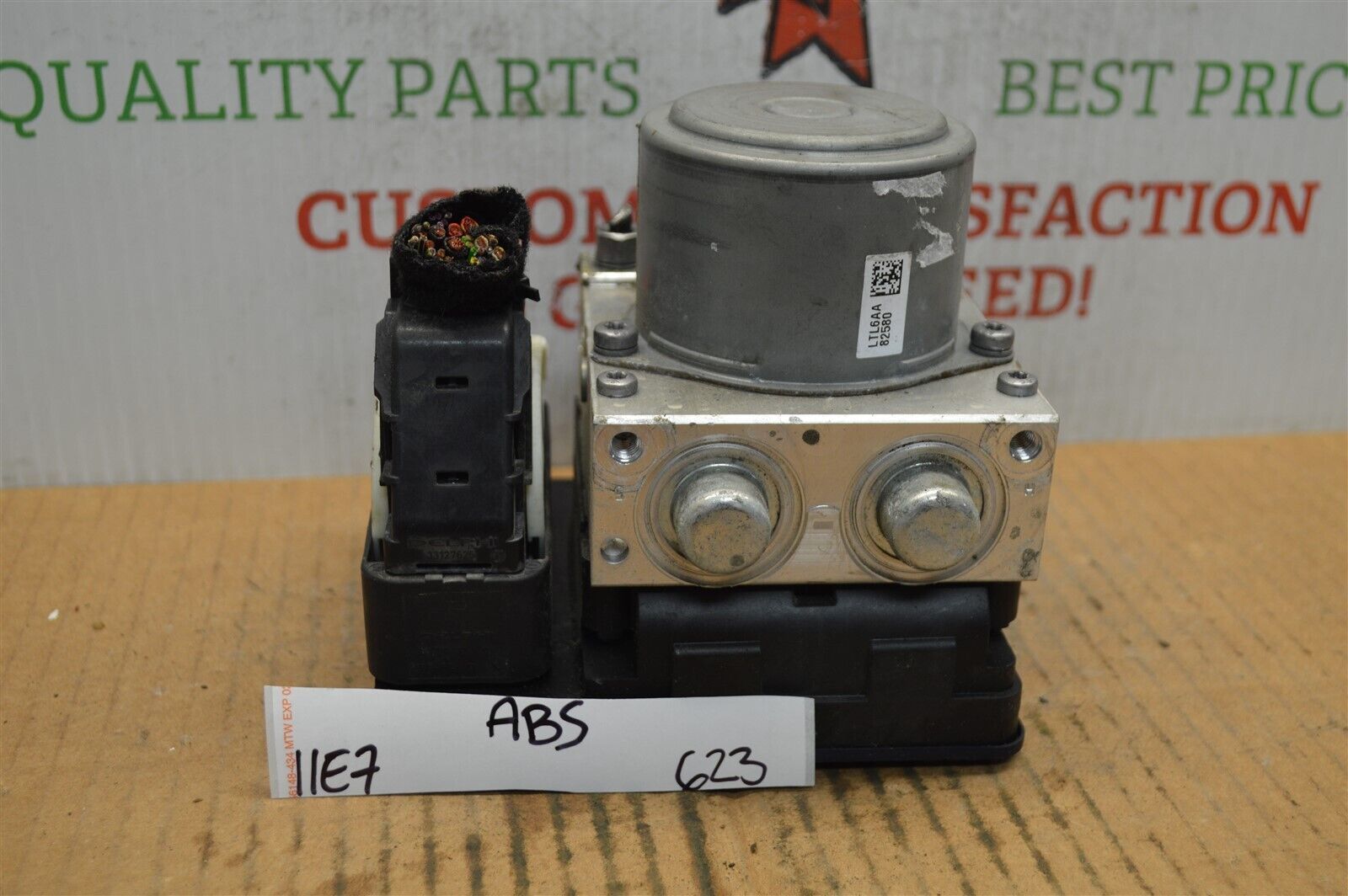 2020 Jeep Renegade ABS Anti-Lock Brake Pump Control OEM 52174070 Module ...