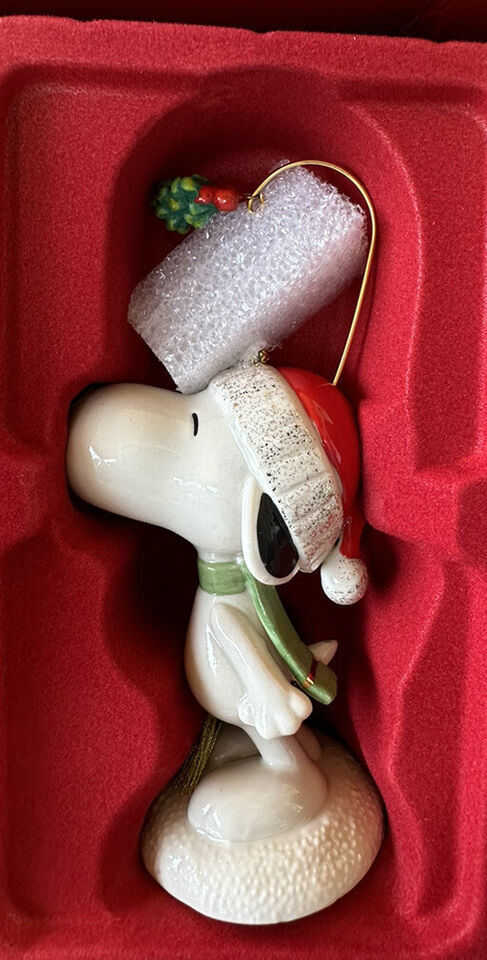 2022 Lenox SNOOPY Under The Mistletoe and 50 similar items