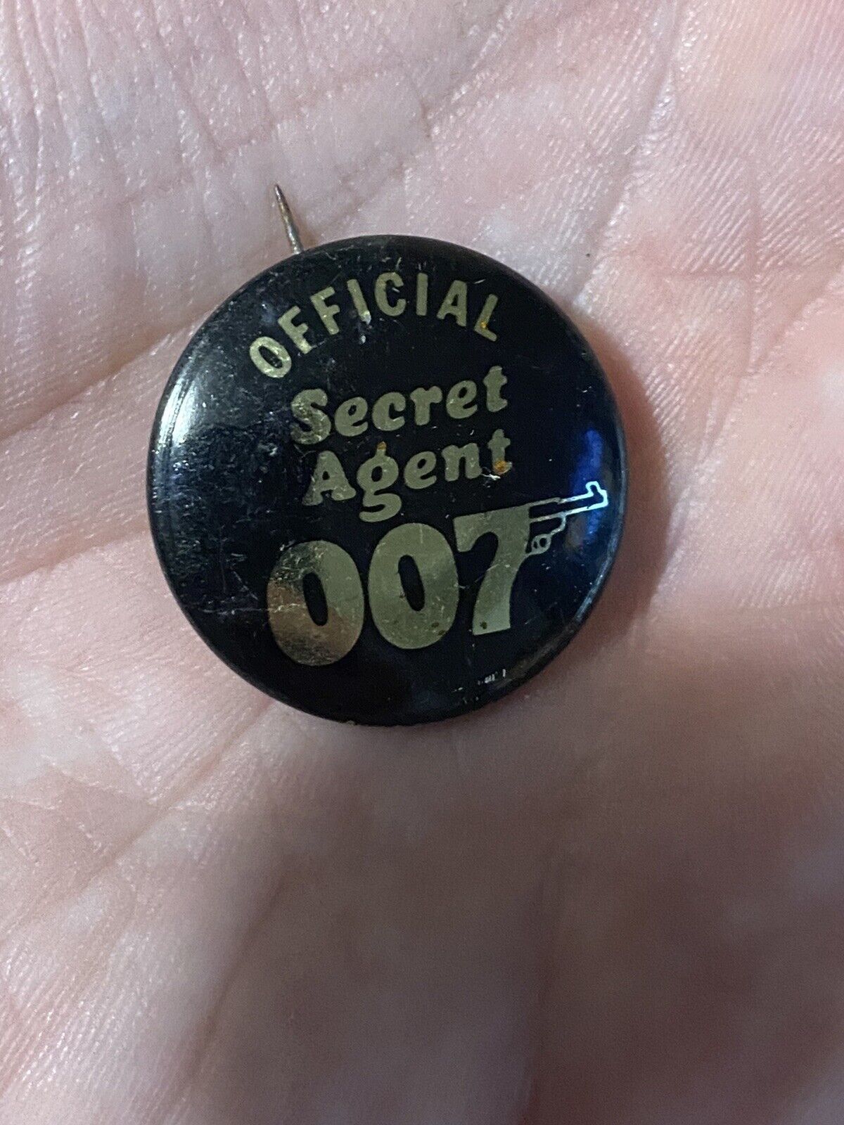 1960s pinback James Bond OFFICIAL SECRET AGENT 007 gumball machine pin ...