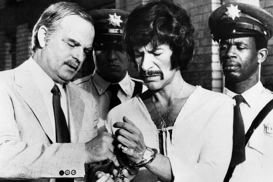 Jason King 1972 TV series Peter Wyngarde as Jason in handcuffs 8x12 ...