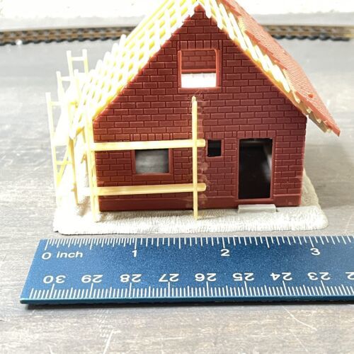IHC HO Scale Railroad Train 3 Houses Under Construction #711 Assembled ...