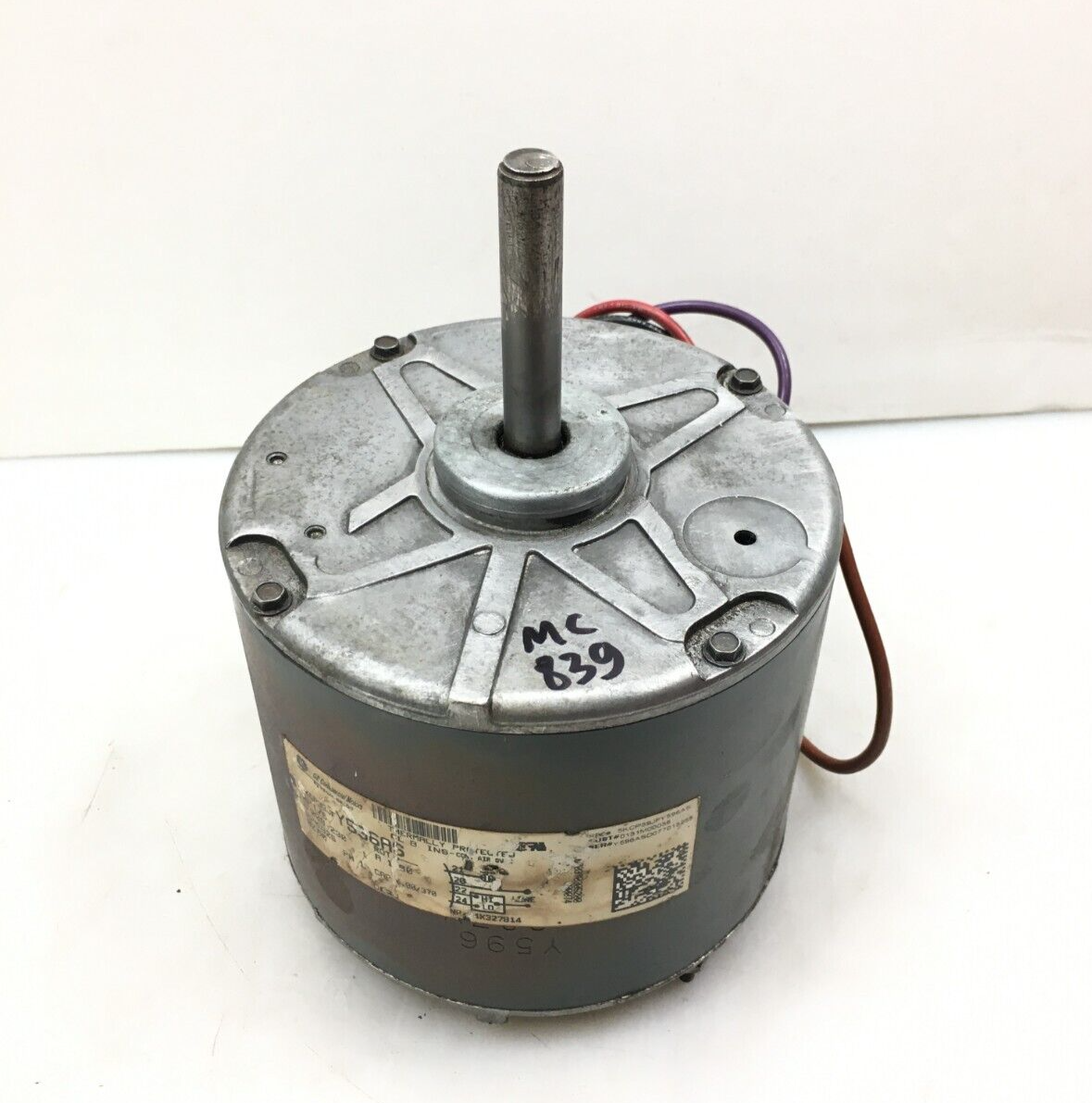 GE Condenser Fan Motor 1/6 HP 208-230V 5KCP39JFY596AS 0131M00038 used # ...