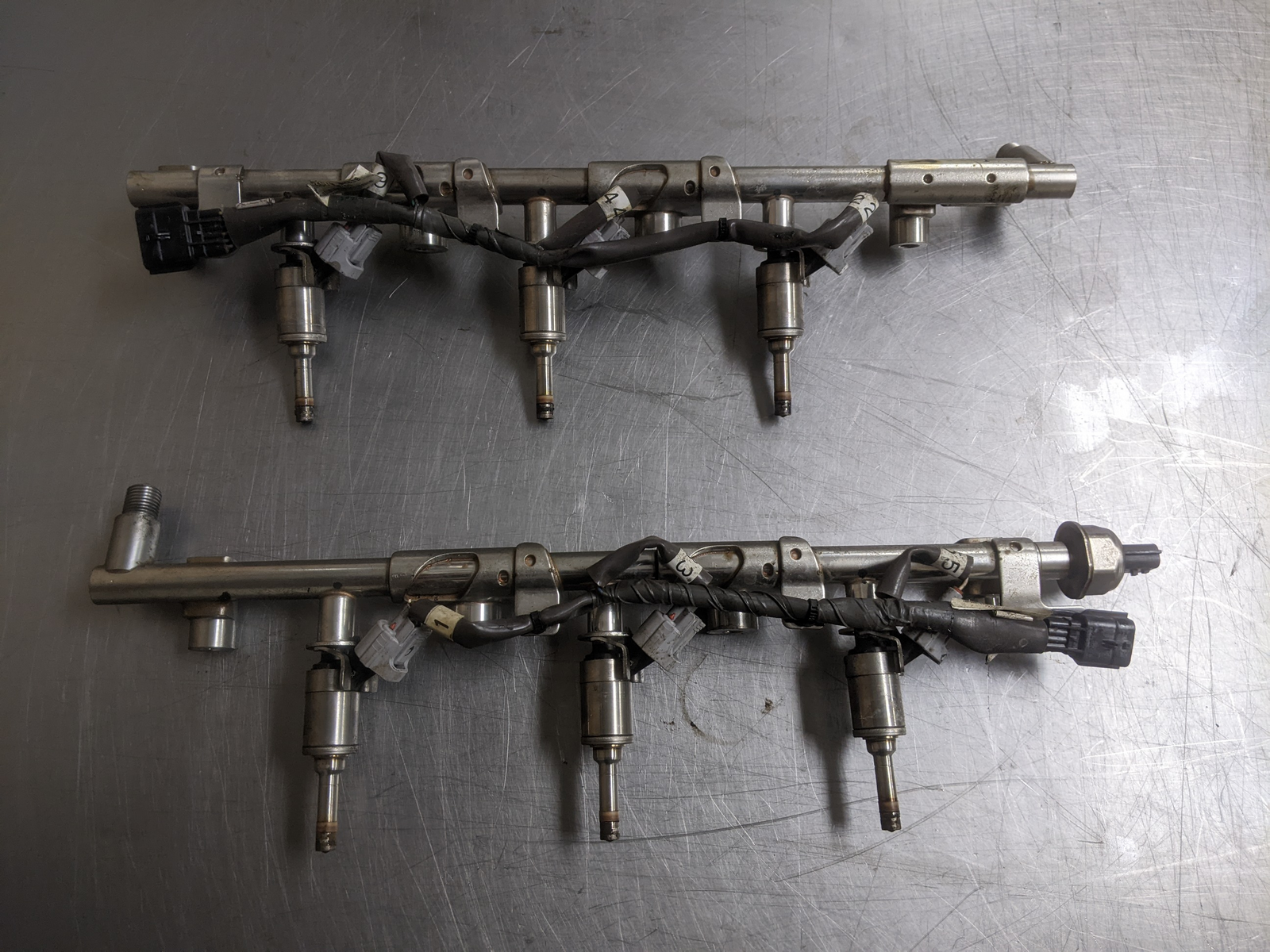 Fuel Injectors Set With Rail For 17-19 Infiniti Q60 3.0 166005CA0A Gas ...