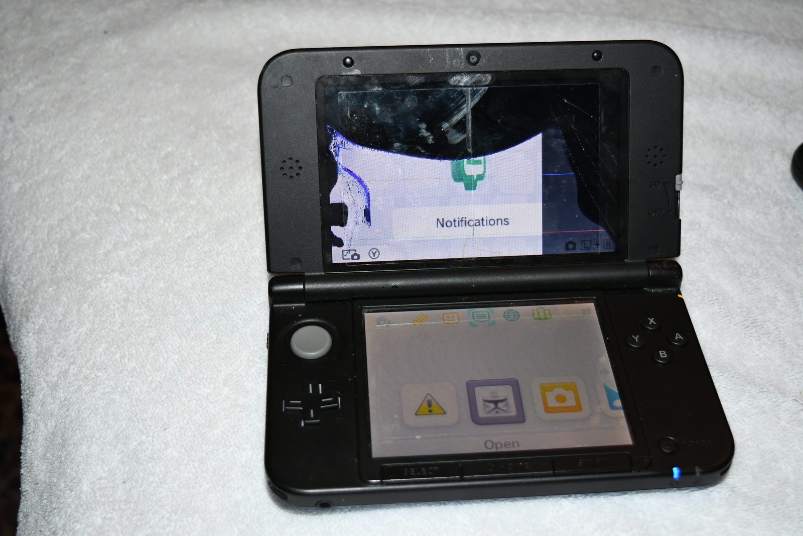 Nintendo 3DS XL Handheld Console - Blue/Black W Broken Screen For ...