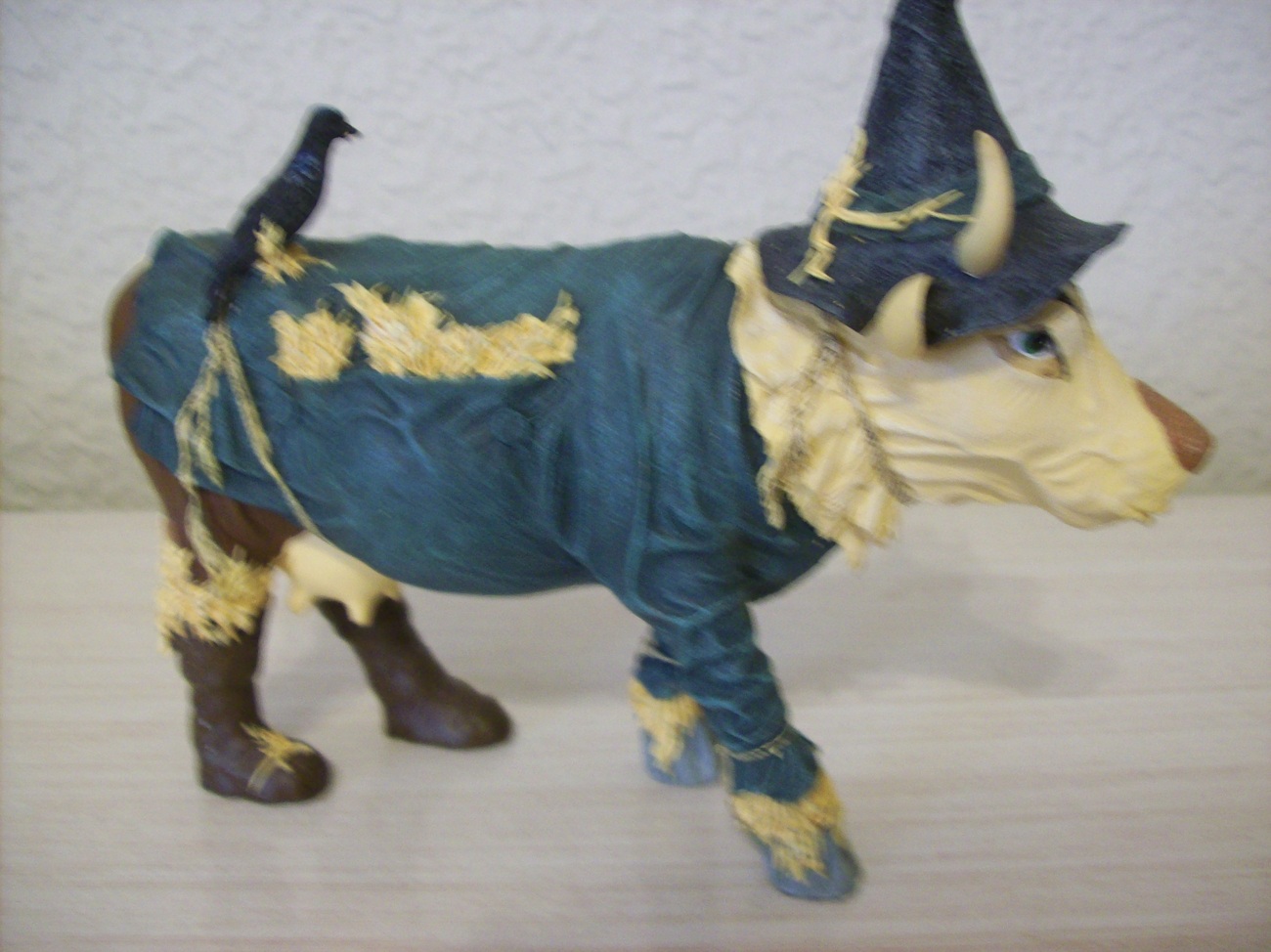 Cow Parade 2002 “Scarecrow” Wizard of Oz Cow - Sculptures & Figurines