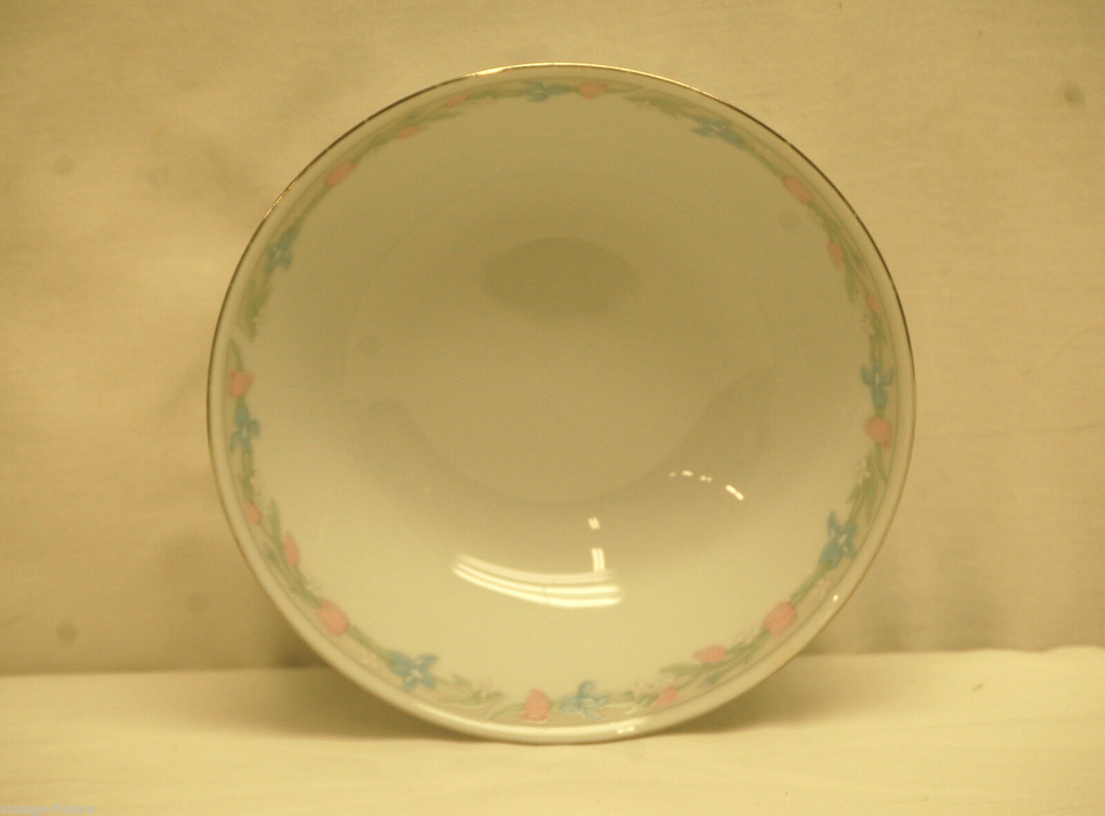 Old Vintage Illusions by Excel 6-1/4" Coupe Cereal Bowl Scene I Pattern ...