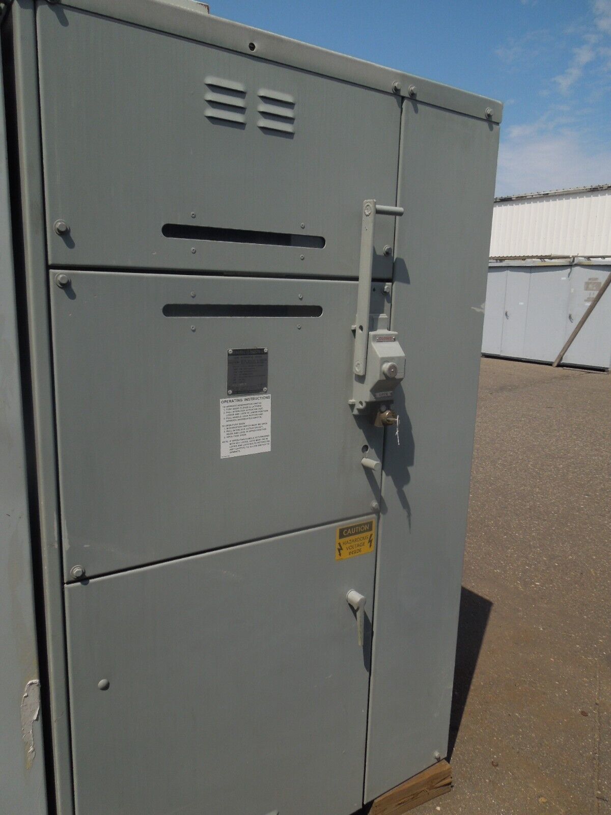 General Electric 296A9241 Load Interrupter Switch 600A 13.8KV-15.5KV ...