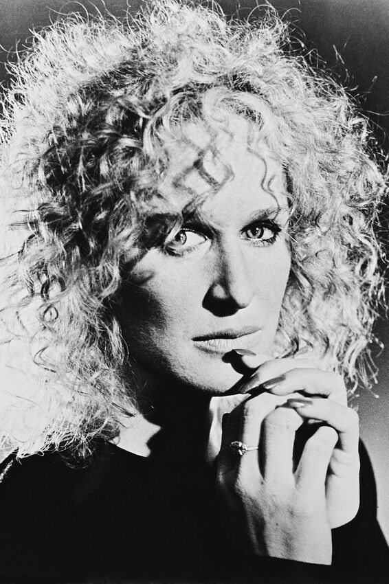 Glenn Close As Alex Forrest In Fatal Attraction 11x17 Mini Poster ...