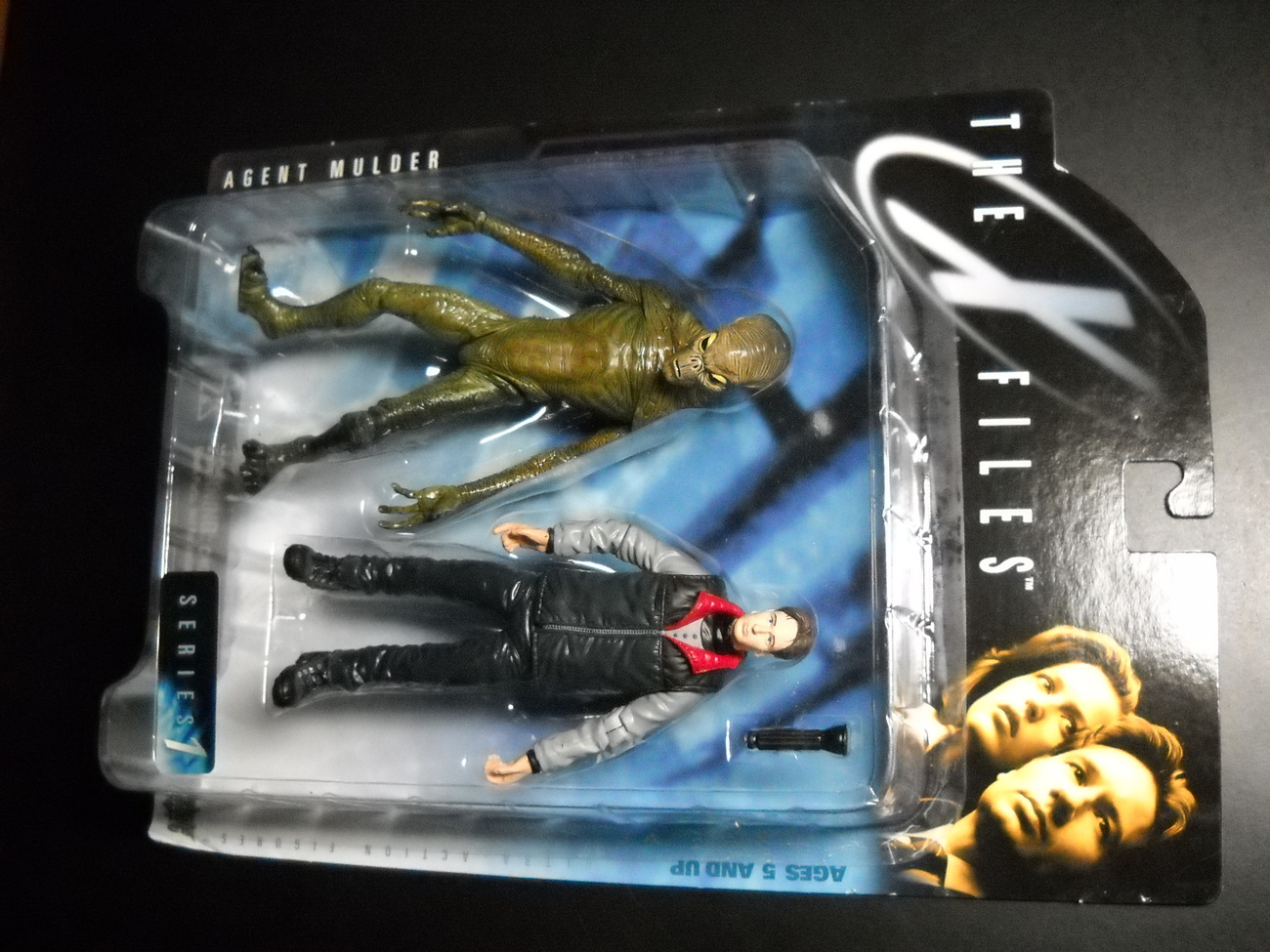 X Files McFarlane 6 Inch Agent Fox Mulder Alien 98 Series 1 Still ...