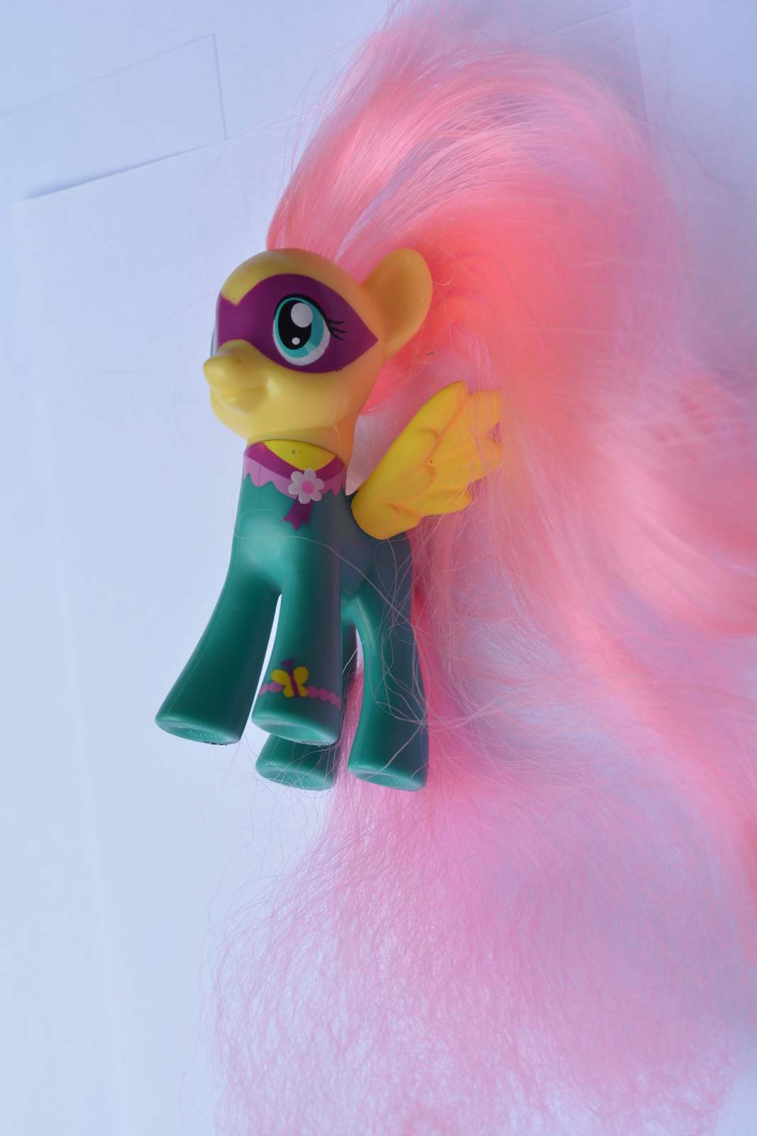My Little Pony 2010 Power Ponies Fluttershy Super Hero Hasbro used ...