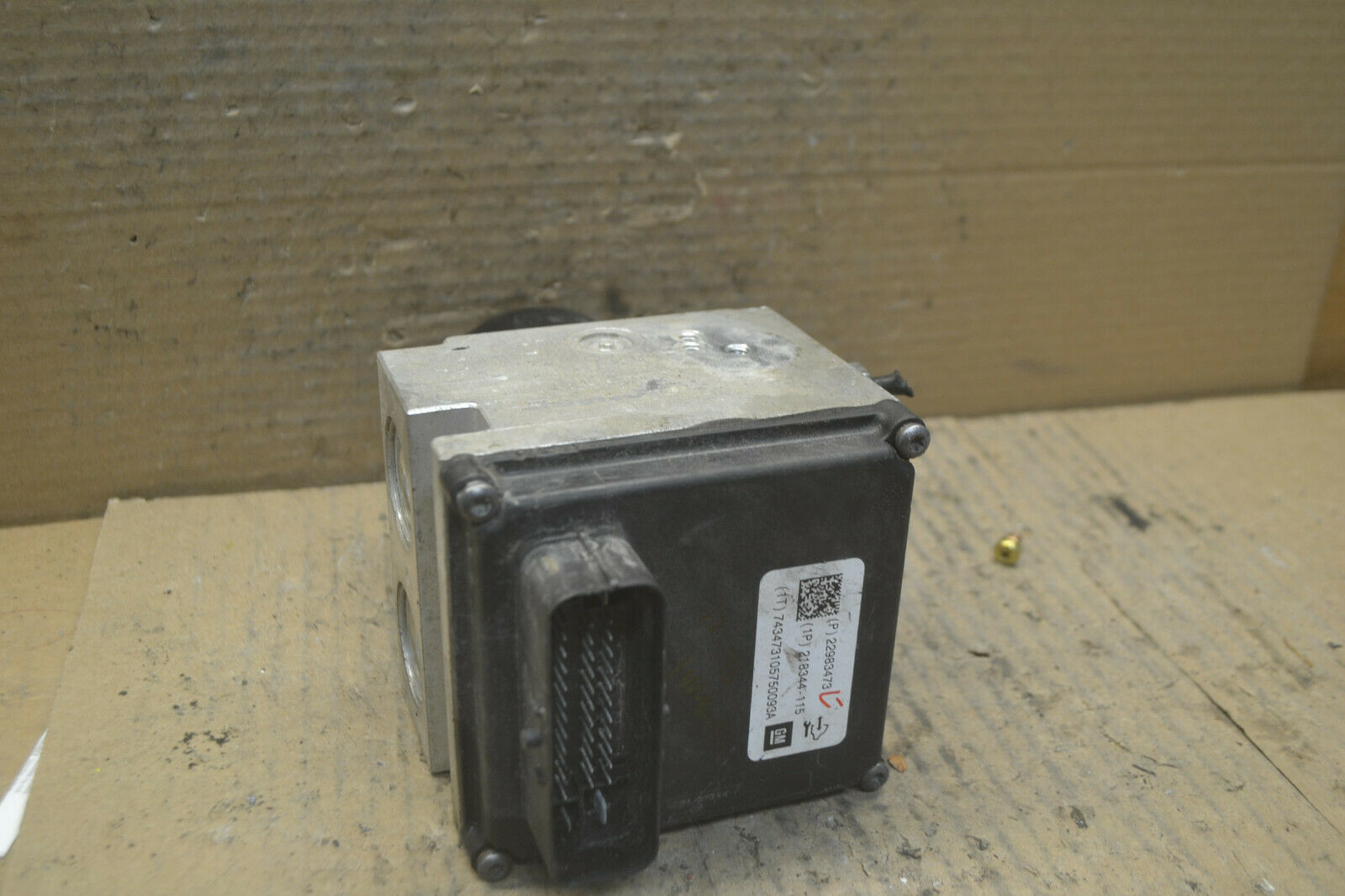 12-16 Chevrolet Impala ABS Pump Control OEM 22983473 Module 370-9C2 ...